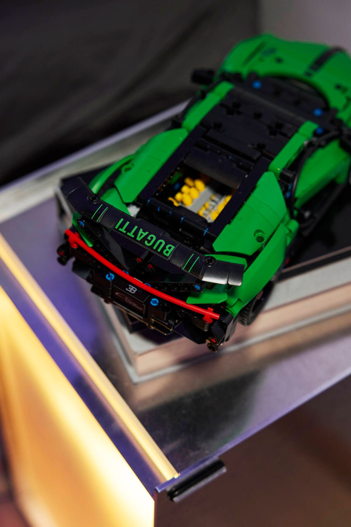 LEGO 42241 Hypercar Bugatti Chiron Pur Sport verte - Technic | Bientot ...